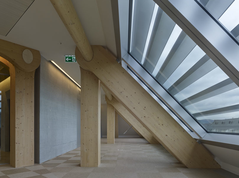 No-nails structural wood – Shigeru Ban’s Tamedia office building ...